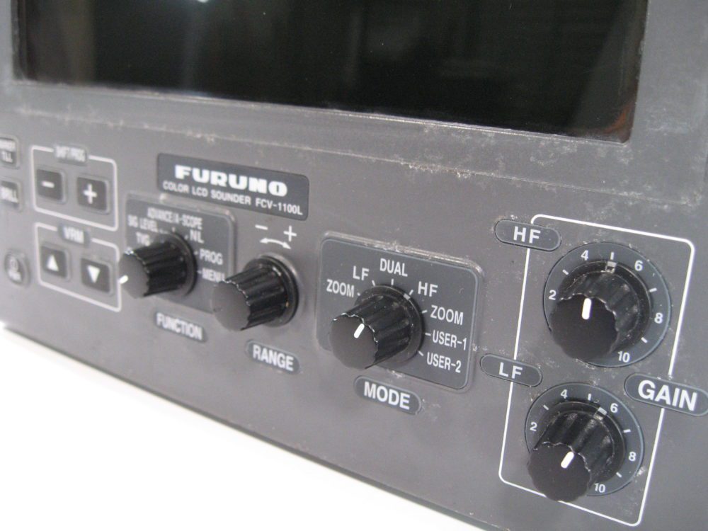 Furuno FCV-1100L Sounder Fishfinder Display - NEW LCD- Great Condition ...