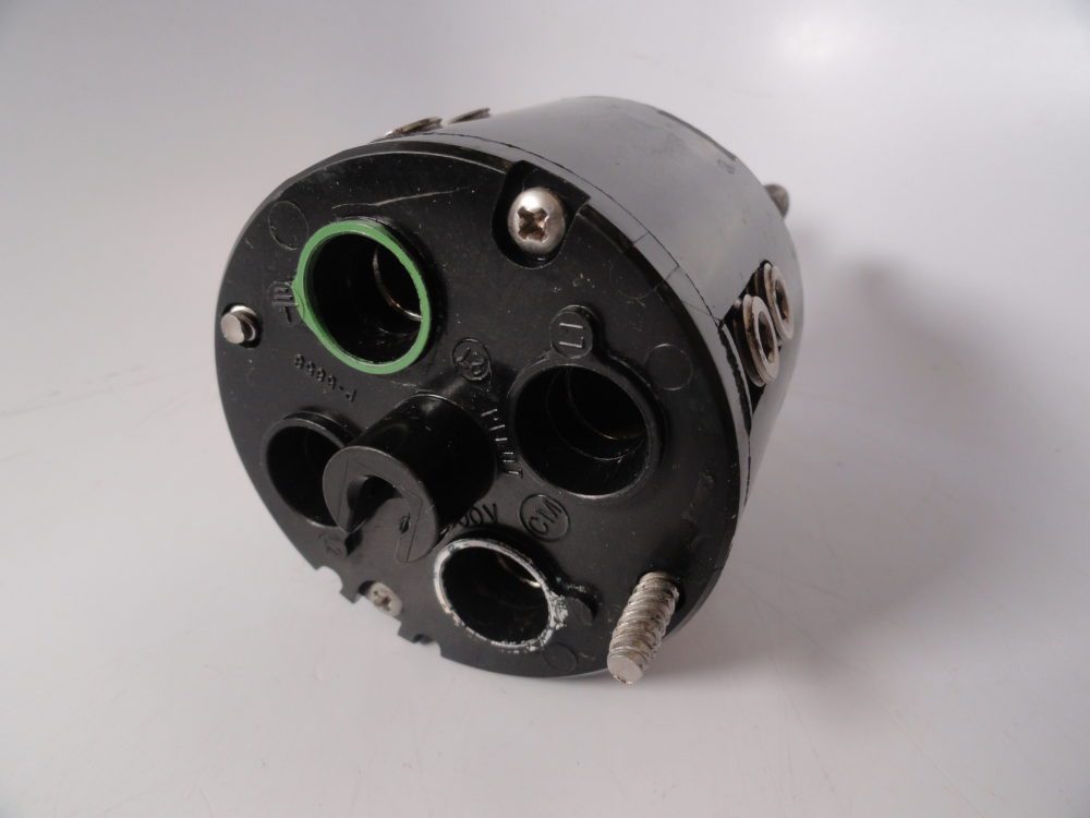 Hubbell M4100R12 Female Dockside Receptacle - Free US Shipping - Max ...