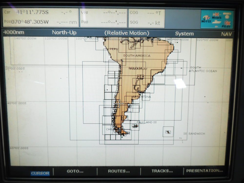Navionics Gold CF Chart Card Central & South America CF/3XG 512MB ...