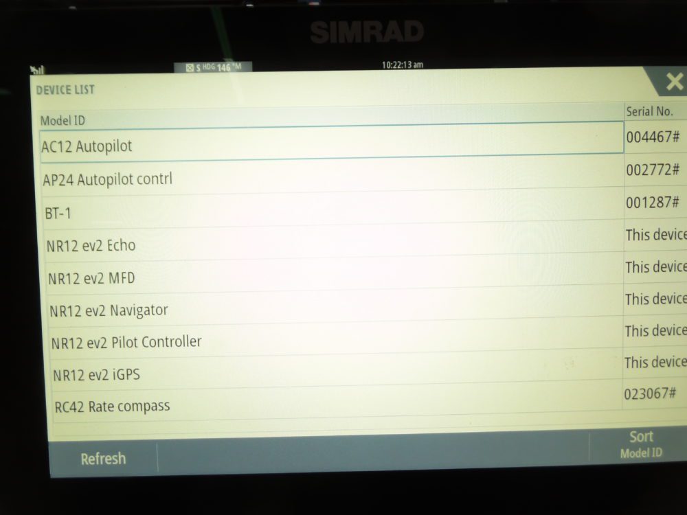 Simrad WR10 Wireless Autopilot Remote W/ BT1 Bluetooth Base - NEW OPEN ...