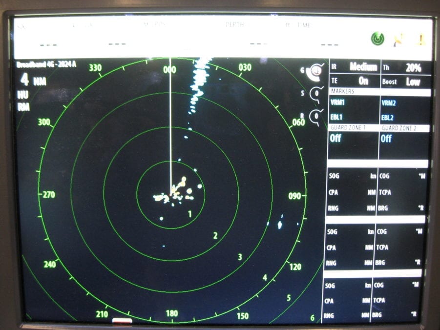 Simrad/Lowrance/B&G/Navico Broadband 4G Radar Dome w Cables, RI10 - Max ...