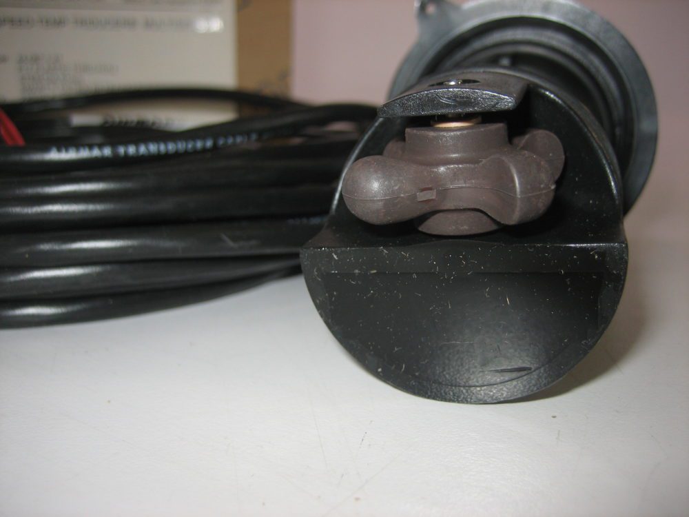 Airmar DST800 NMEA2000 Thru Hull Depth/Speed/Temp Transducer ...