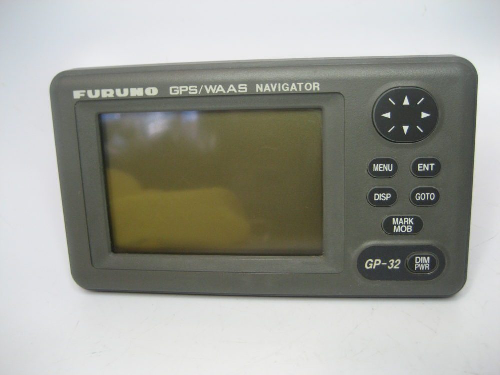 Furuno GP-32 GPS / WAAS Navigator 4.5" Monochrome LCD Display - TESTED ...