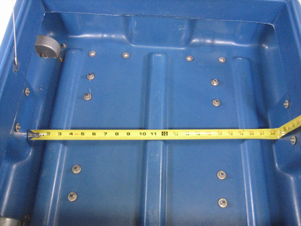 Hardigg 22"L x 21"W x 10"H Rolling Blue Hard Case - USED - Max Marine ...