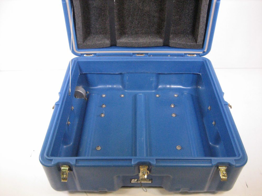 Hardigg 22"L x 21"W x 10"H Rolling Blue Hard Case - USED - Max Marine ...