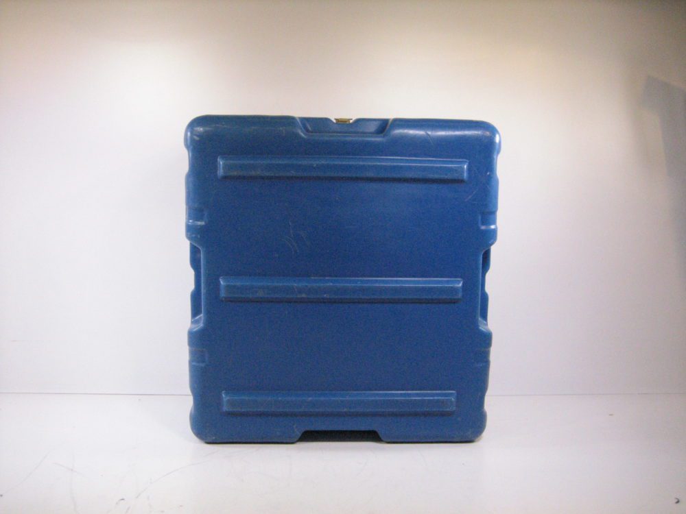 Hardigg 22"L x 21"W x 10"H Rolling Blue Hard Case - USED - Max Marine ...