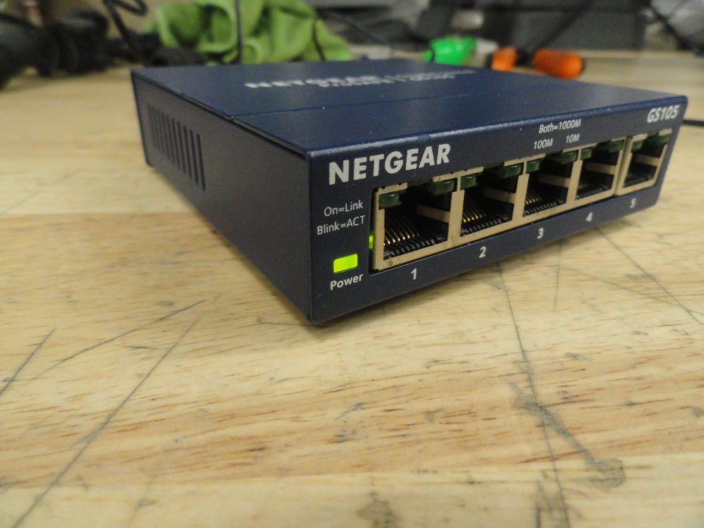 Netgear GS105 ProSAFE Gigabit Switch (Tested) - Free US Shipping - Max ...
