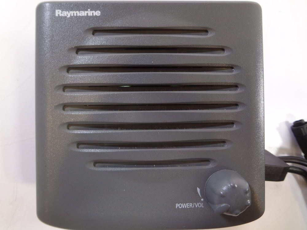 Raymarine RAY240E Active Marine VHF Speaker E42001- Tested & Working ...