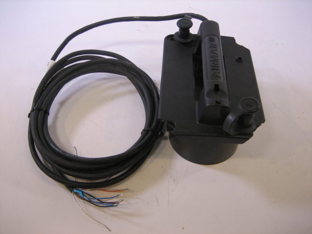 Airmar M265-LH In-Hull CHIRP Transducer *DAMAGED* Simrad Raymarine ...