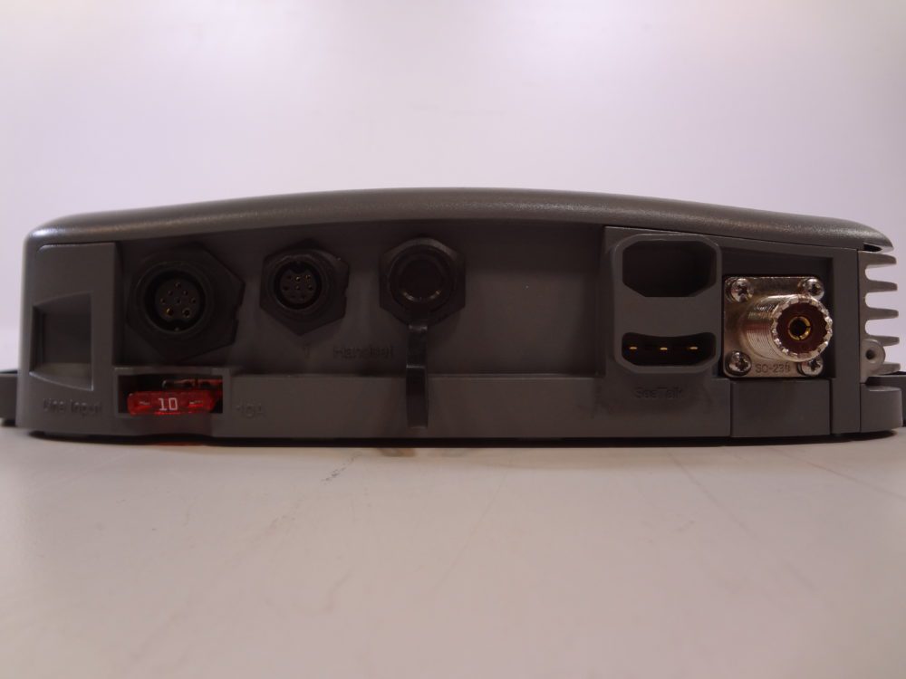 Raymarine RAY240E VHF Radio Transceiver Unit w/ Power Cord & Speaker ...