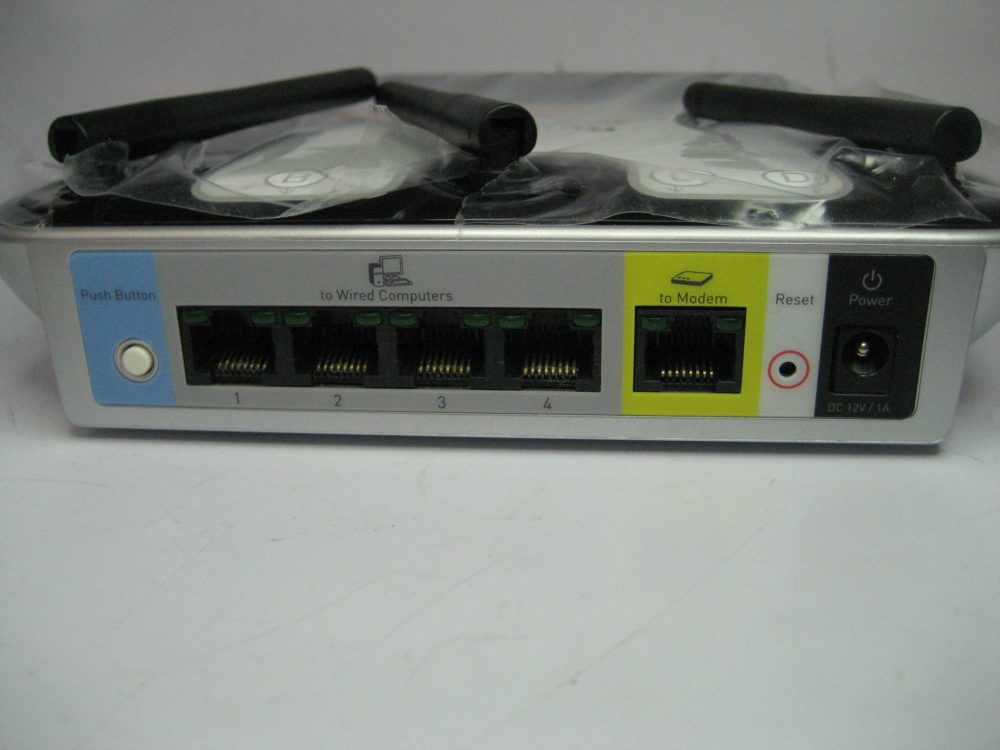 Belkin F5D8231-4 Wireless N1 WiFi Router 4-Port 54Mbps - Max Marine ...