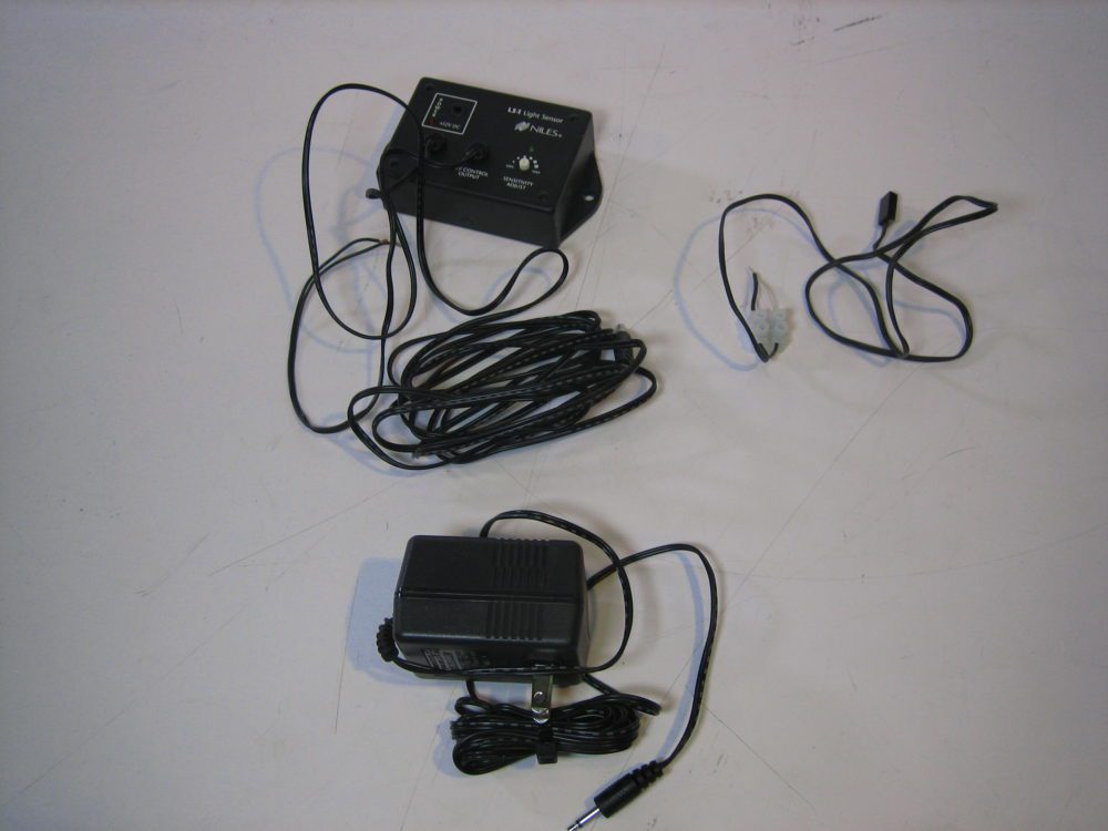 Niles LS-1 Light sensor - Used / Working - Max Marine Electronics