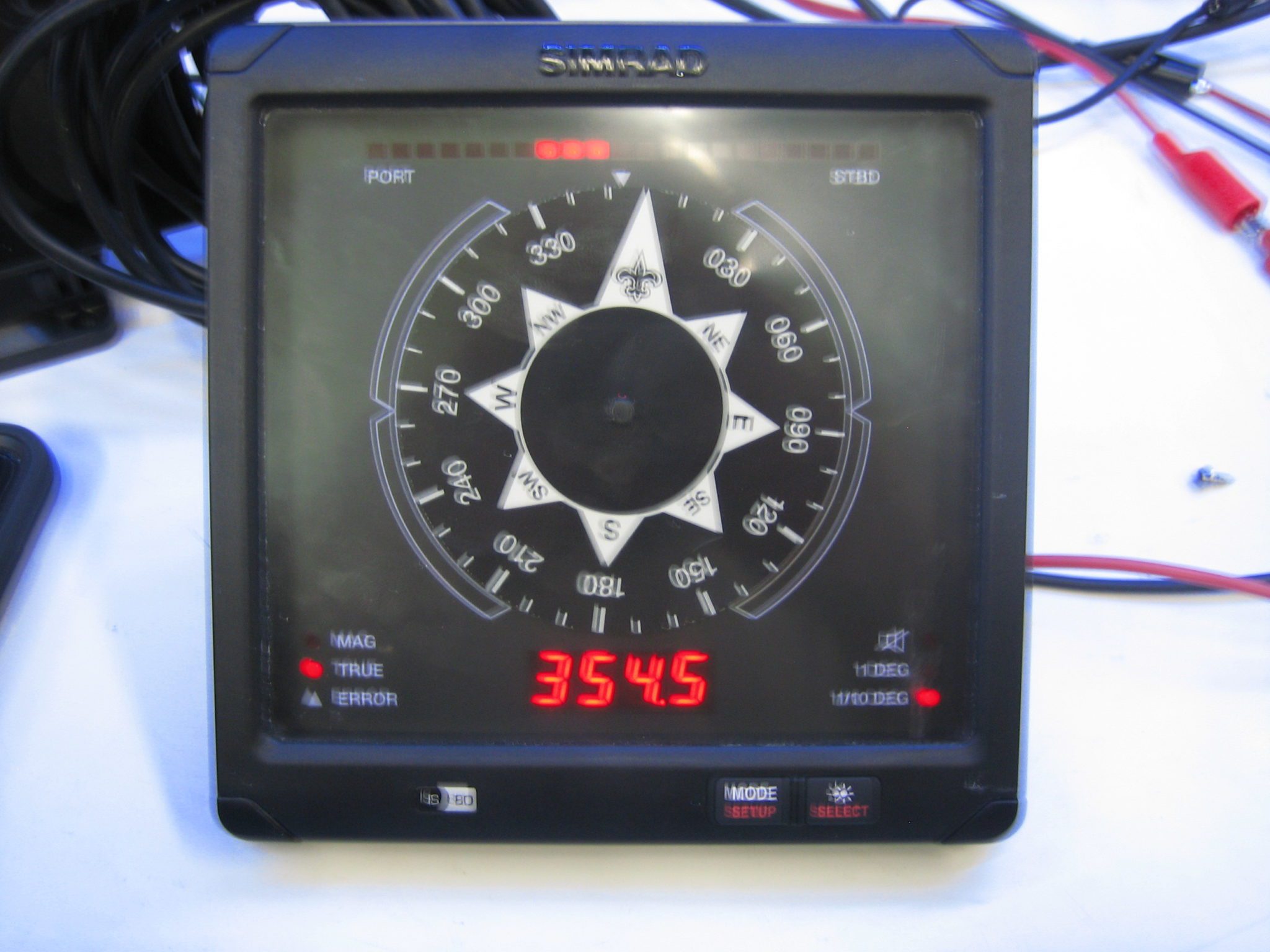 Simrad IS80 - Heading Repeater HR80 - 27107523 -Used - Simnet - Max ...