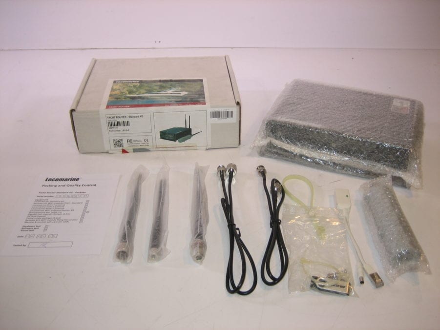 LocoMarine Yacht Router *NEW OLD STOCK* Standard 4G Booster LYR-S-P ...