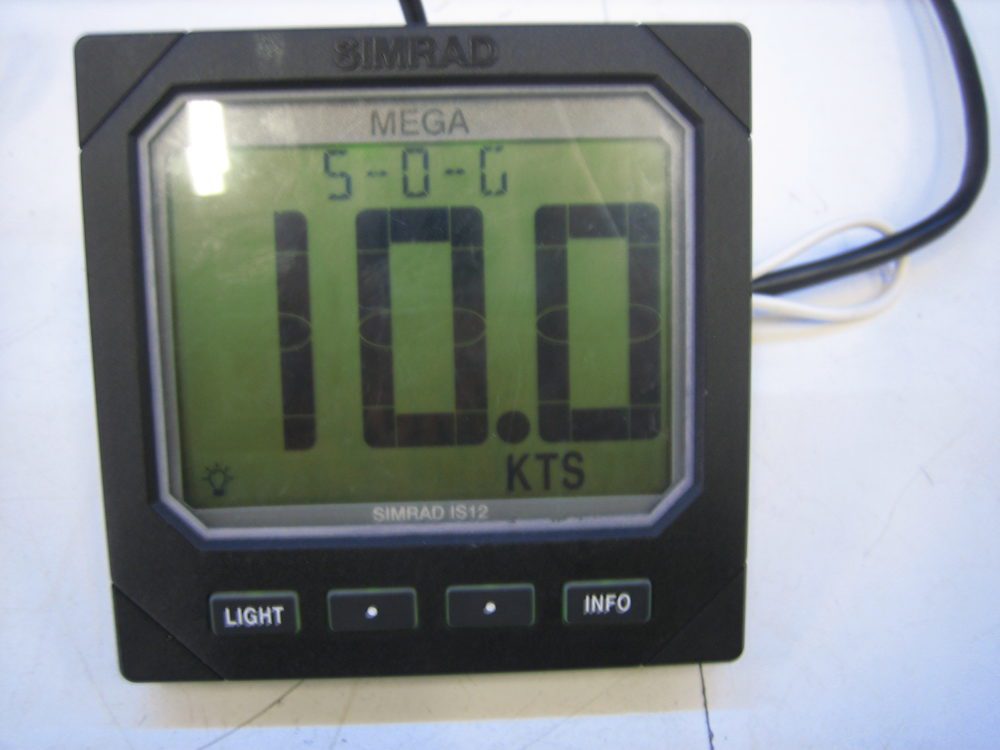 Simrad IS12 / E04156 - Mega Display / Great Condition! - Max Marine ...