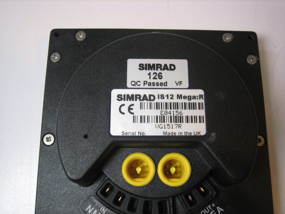 Simrad IS12 / E04156 - Mega Display / Great Condition! - Max Marine ...