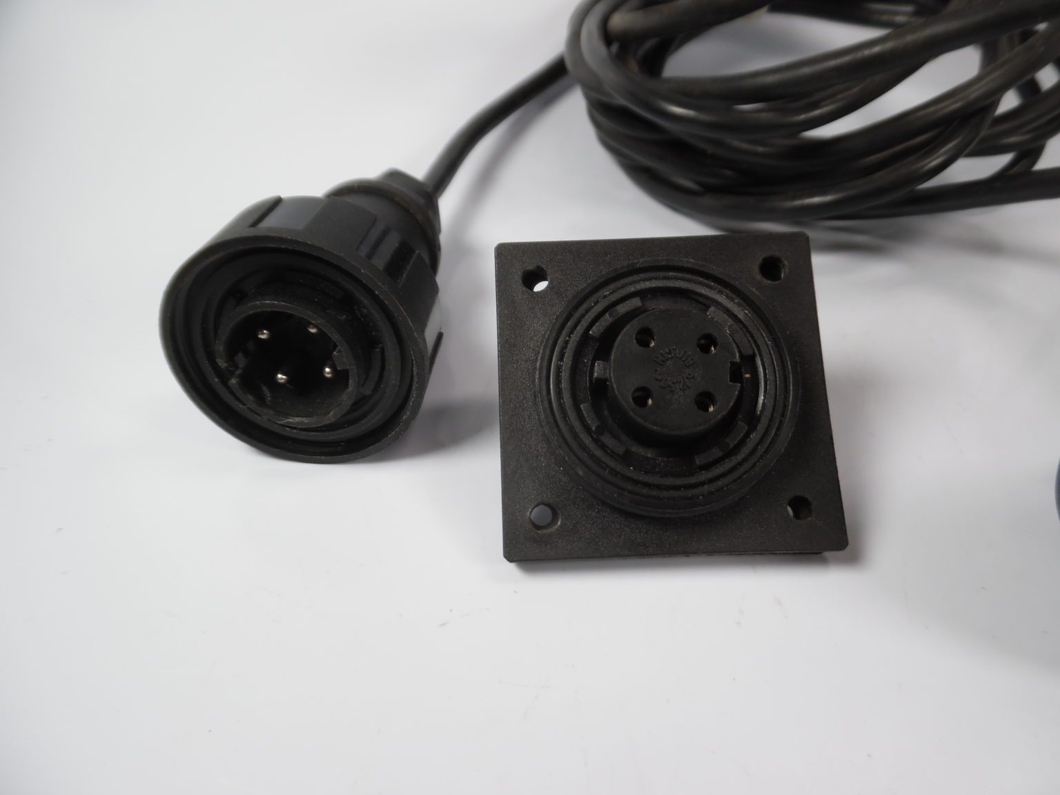 Navico - Wheelpilot WP5000 - Wheel Drive Autopilot W/ Dash Mount Plug ...