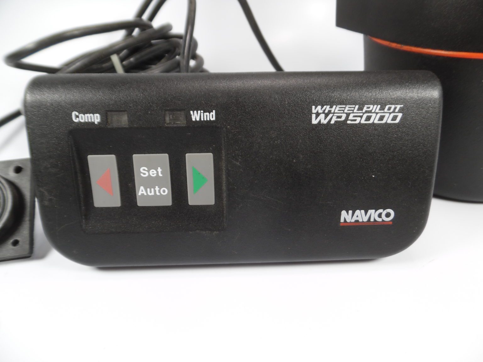 Navico - Wheelpilot WP5000 - Wheel Drive Autopilot W/ Dash Mount Plug ...