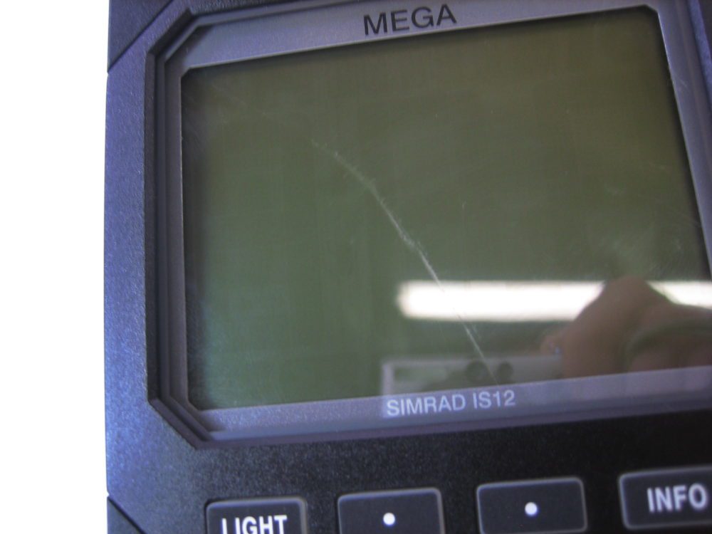 Simrad IS12 / E04156 - Mega Display - Good Condition - Max Marine ...