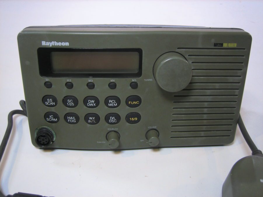 Raytheon Ray220 VHF Hailer w/ Microphone Marine Radio - Tested - Max ...