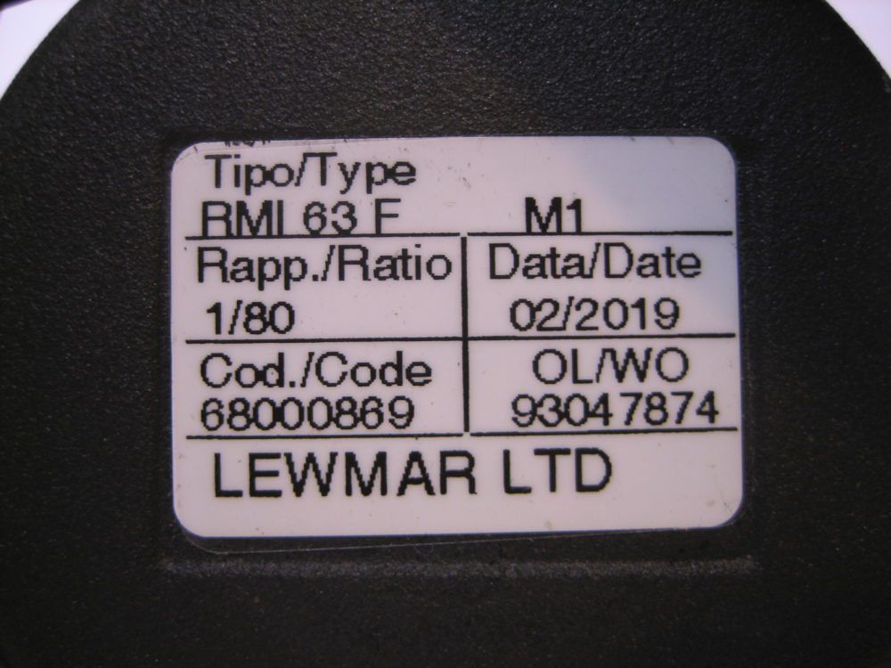 Lewmar V4 Winch Windlass 2000W 24V Gypsy-Only - Rope/Chain - NEW ...