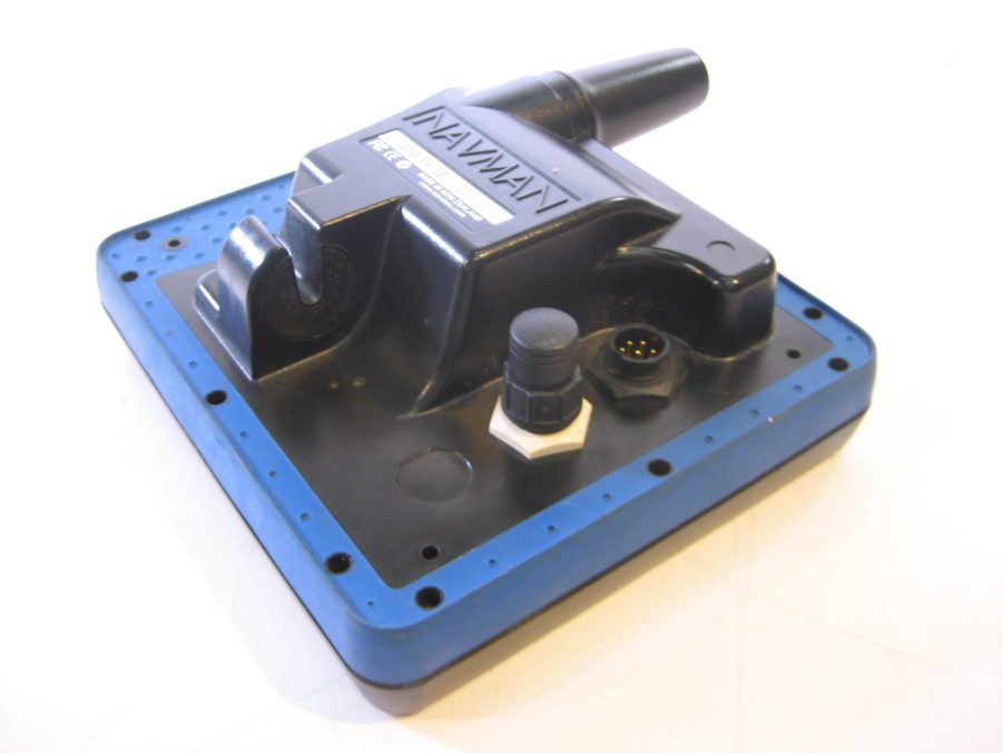 Navman Tracker 5500i Head Unit - NO GPS Fix - PARTS REPAIR - Max Marine ...