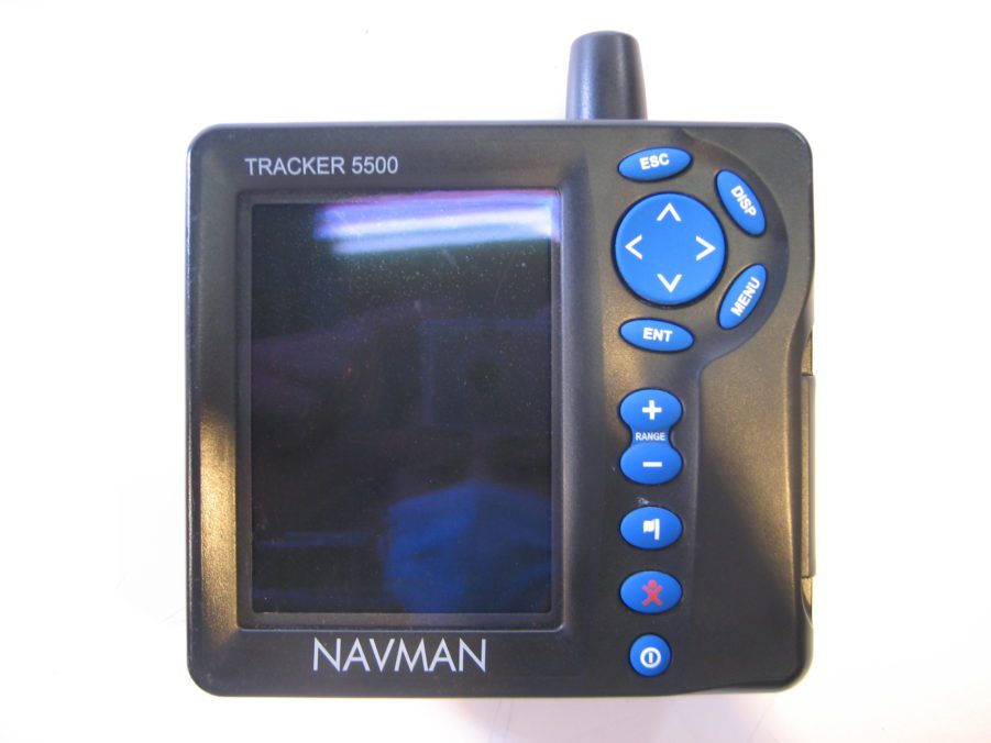 Navman Tracker 5500i Head Unit - NO GPS Fix - PARTS REPAIR - Max Marine ...