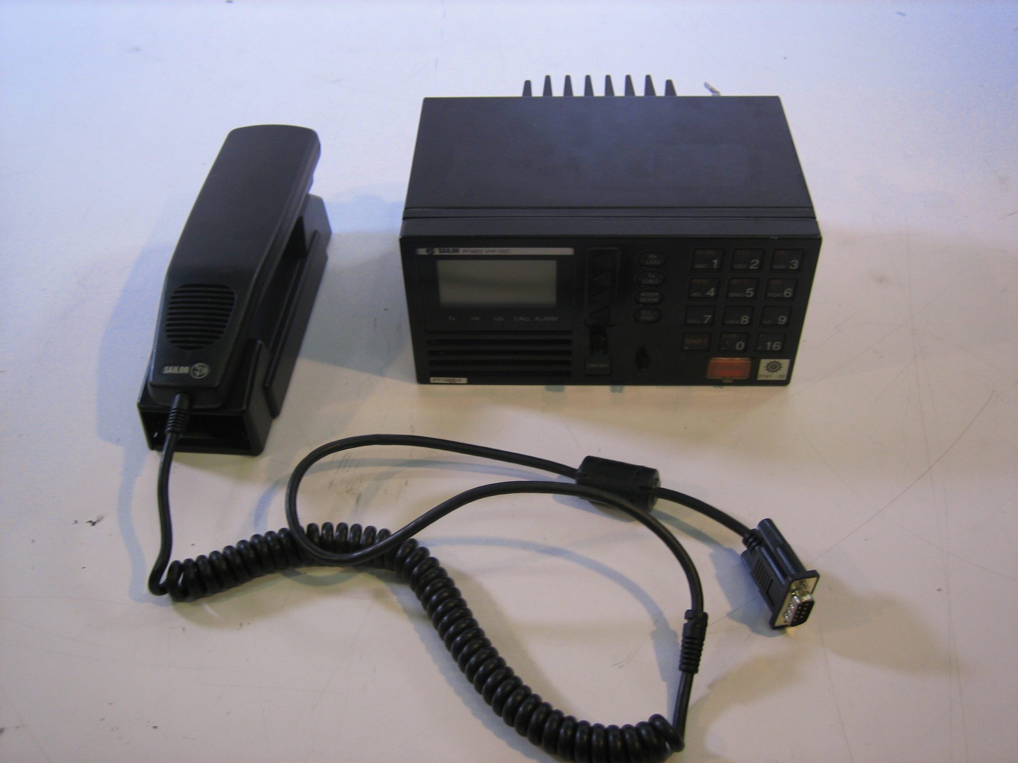 Sailor RT4822 VHF-DSC Radio w/ Handset - Fair Cond - Max Marine Electronics