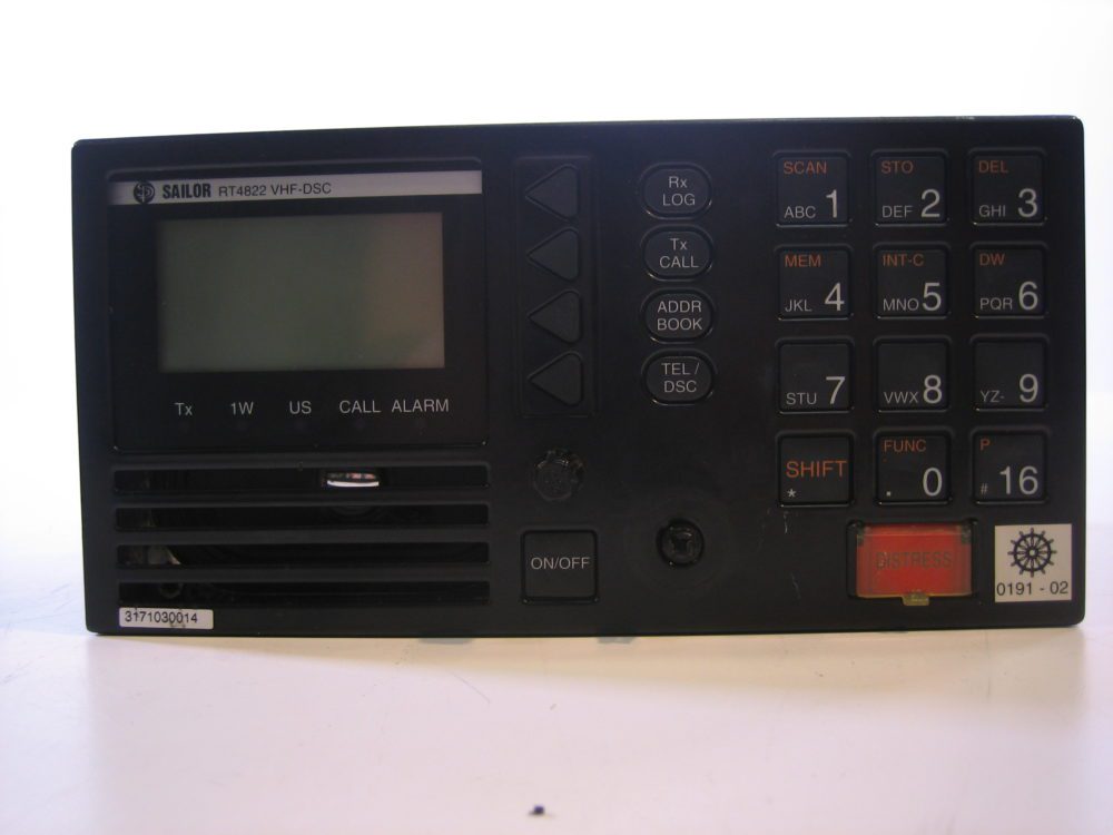 Sailor RT4822 VHF-DSC Radio w/ Handset - Fair Cond - Max Marine Electronics