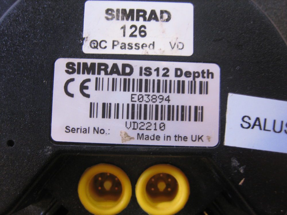Simrad IS12 / E03894 / Depth Display / Good Condition! - Max Marine ...