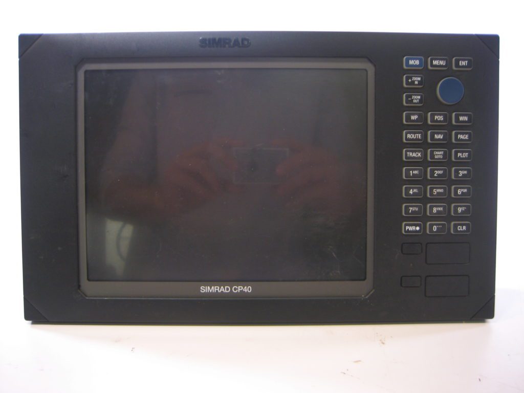 Simrad CP40 DGPS ChartPlotter - For Parts/Repair - Max Marine Electronics