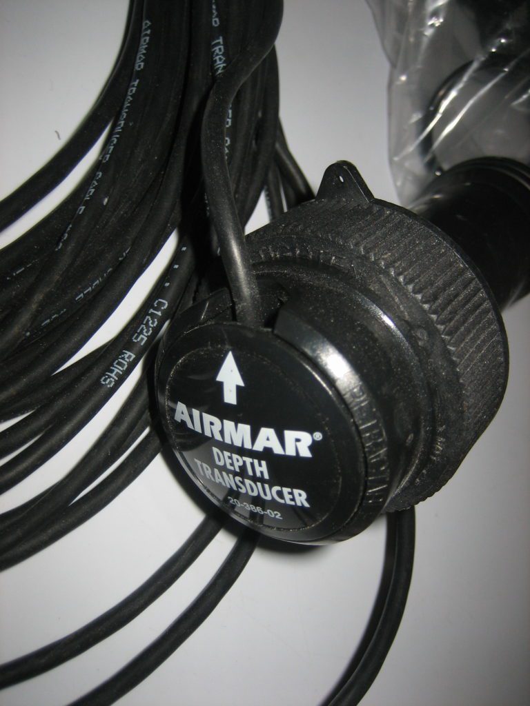 B&G SEN-DEPTH-N 170 kHz Plastic Depth Transducer w/Cut-Off 3 Pin ...