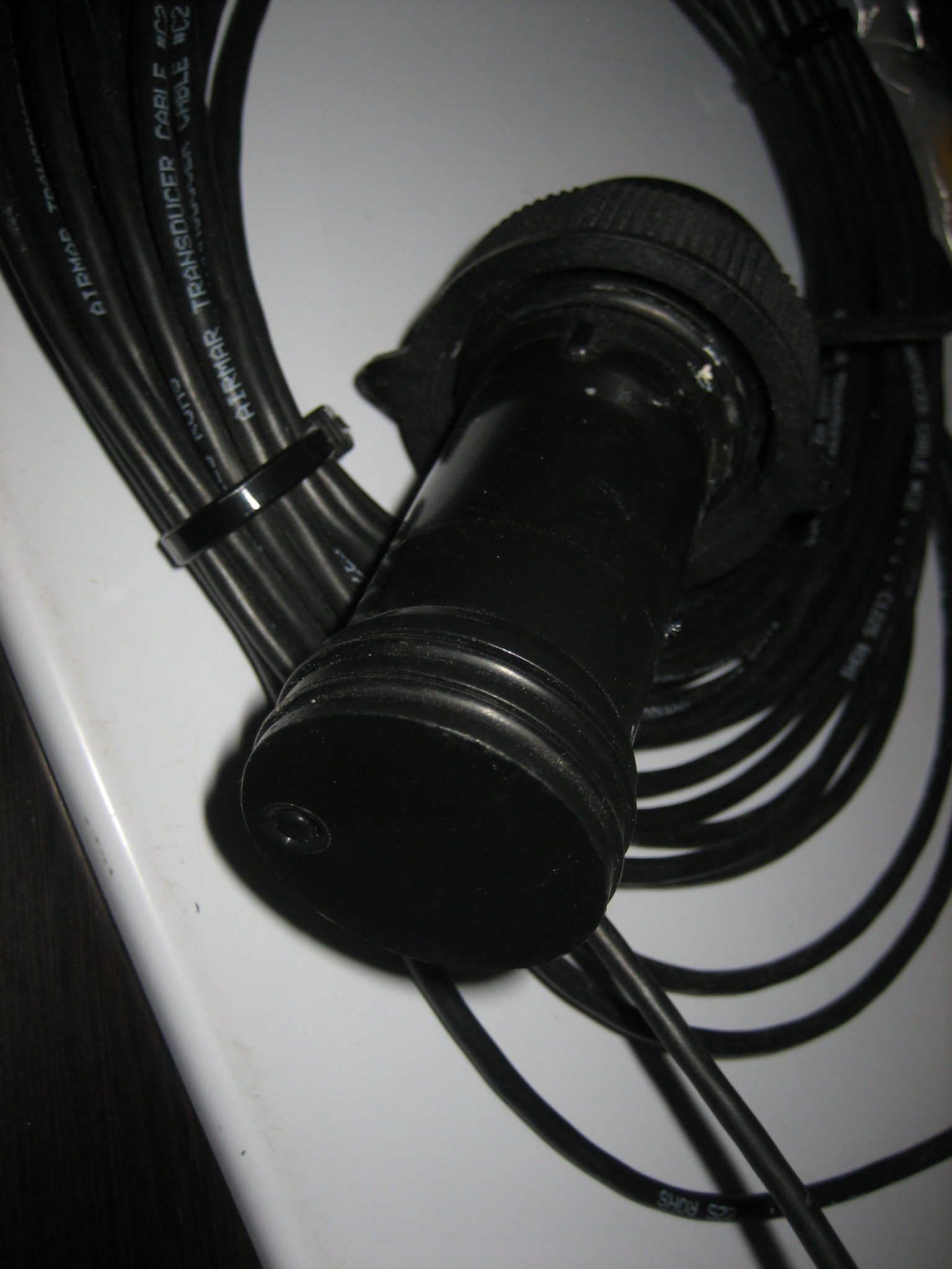 B&G SEN-DEPTH-N 170 kHz Plastic Depth Transducer w/Cut-Off 3 Pin ...