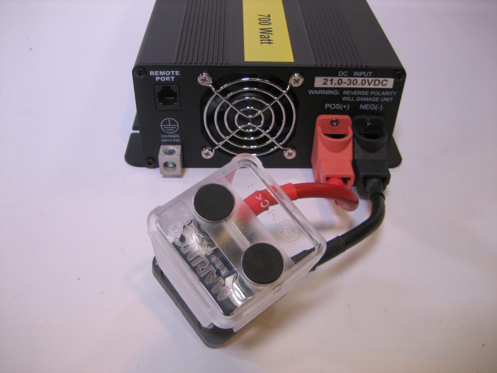 Marinco Mastervolt NEW* INV10240700 Pure Sine Wave 700W Inverter 24vdc ...