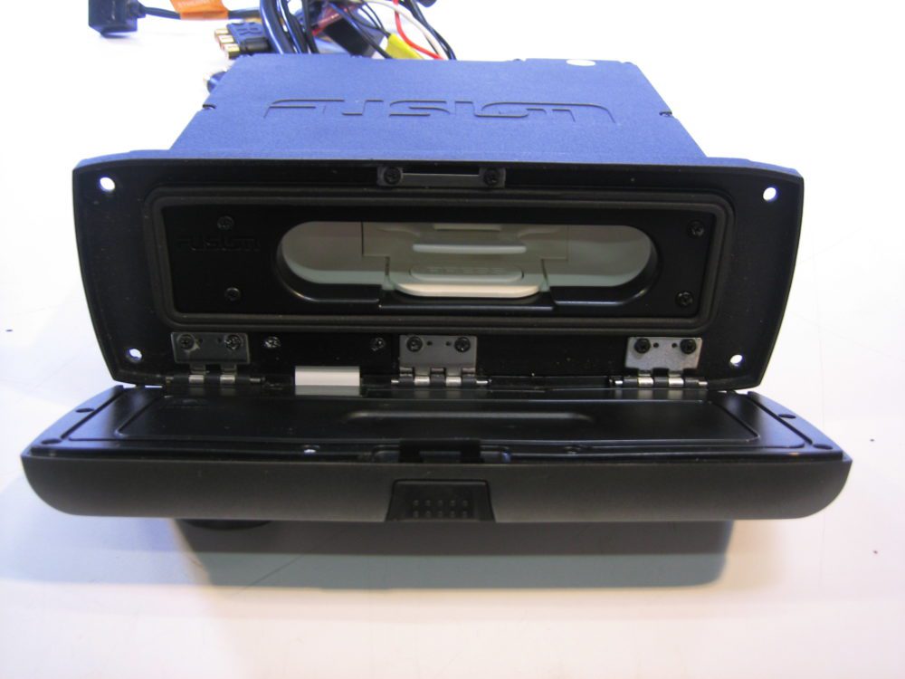 Fusion MS-IP700i Marine Receiver iPod/AM/FM/XM NMEA 2000 - FOR PARTS OR ...