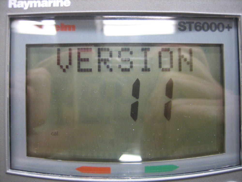 Raytheon/Raymarine ST6000+ Seatalk Autopilot Head - NEW LCD - Z299 ...