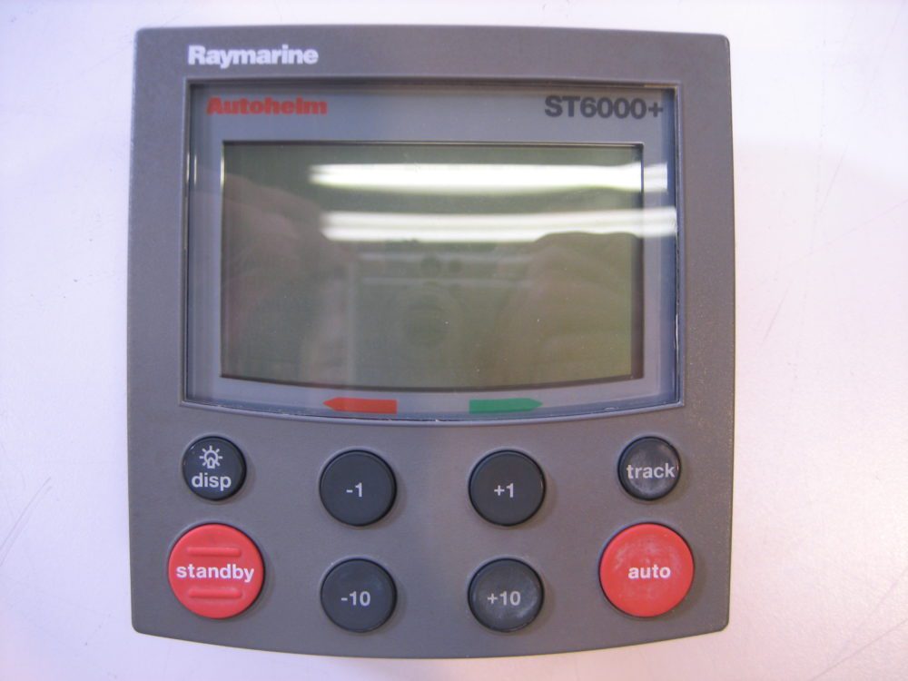 Raytheon/Raymarine ST6000+ Seatalk Autopilot Head - NEW LCD - Z299 ...