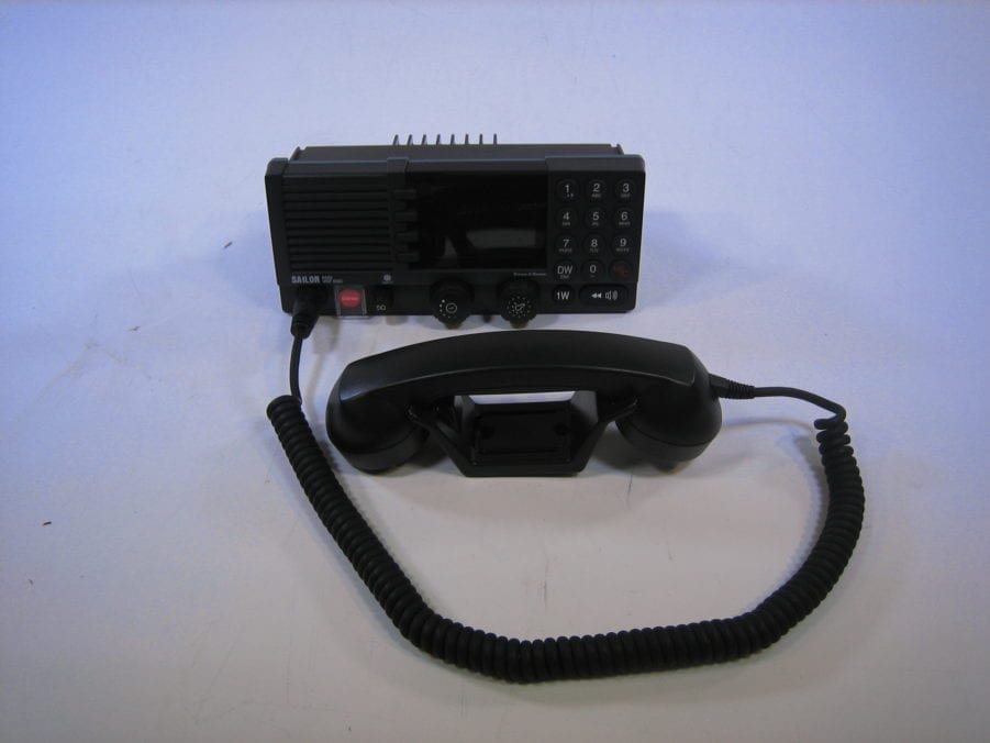 Sailor Thrane 6222A VHF DSC Class A Radio w/Handset and Bracket ...