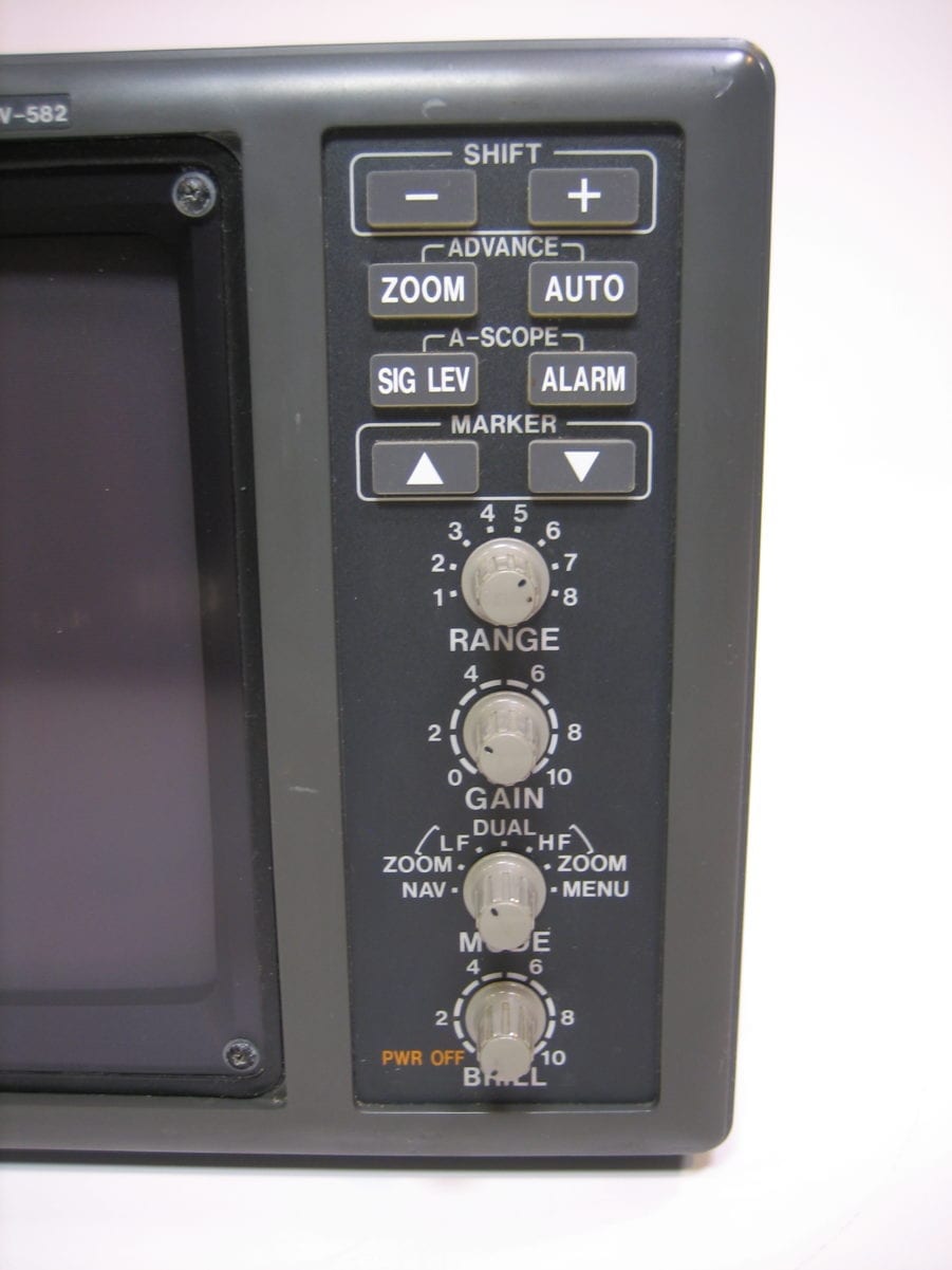 Furuno FCV-582 CRT Sounder Head Unit –50/200 kHz- TESTED WORKING - Max ...