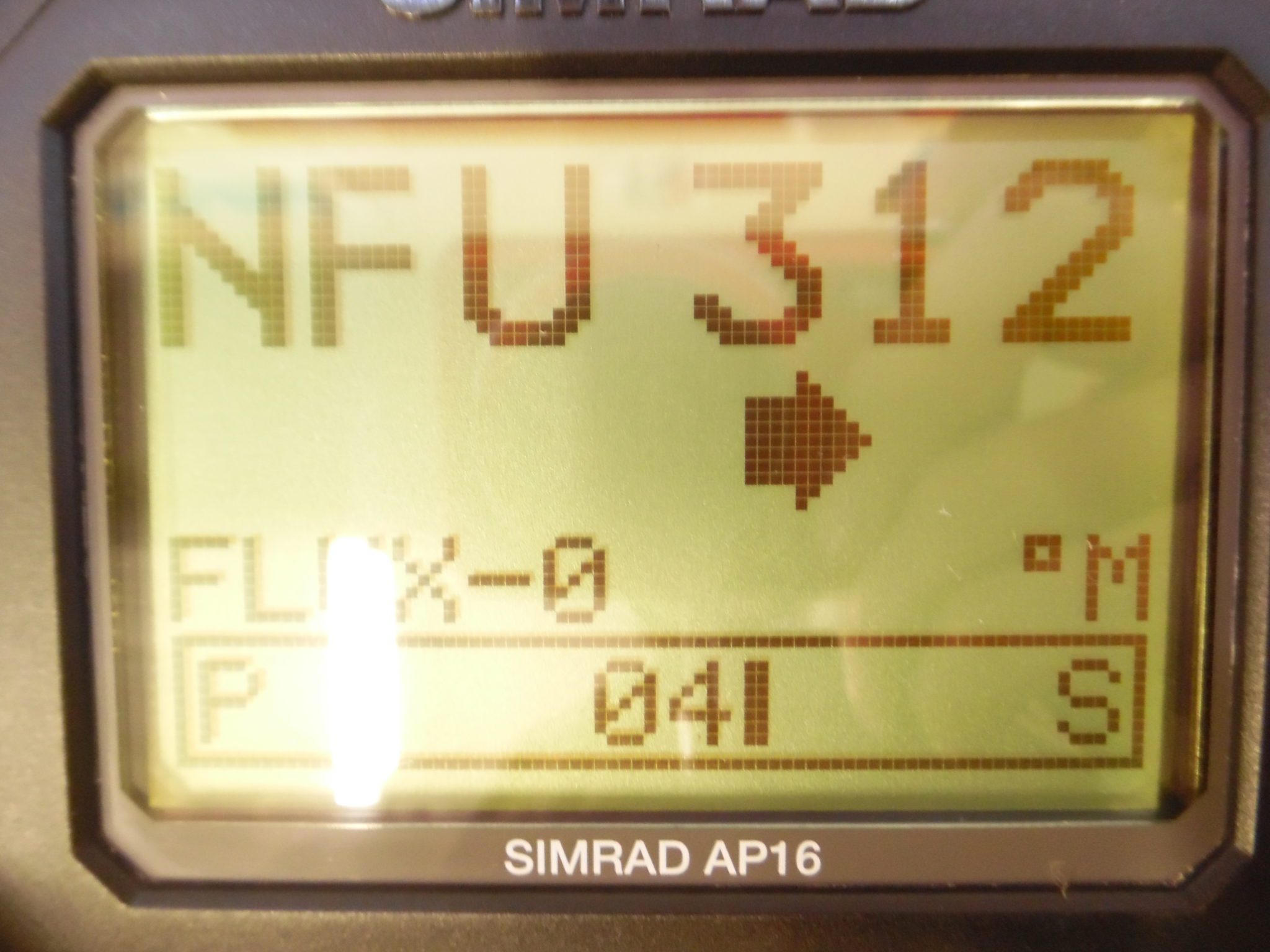 Simrad AP16 Autopilot Control Head 22087399 in Excel. Condition - 90 ...