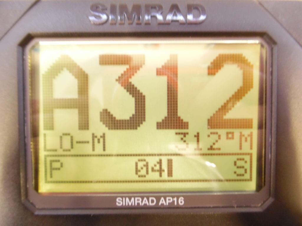 Simrad AP16 Autopilot Control Head 22087399 in Excel. Condition - 90 ...