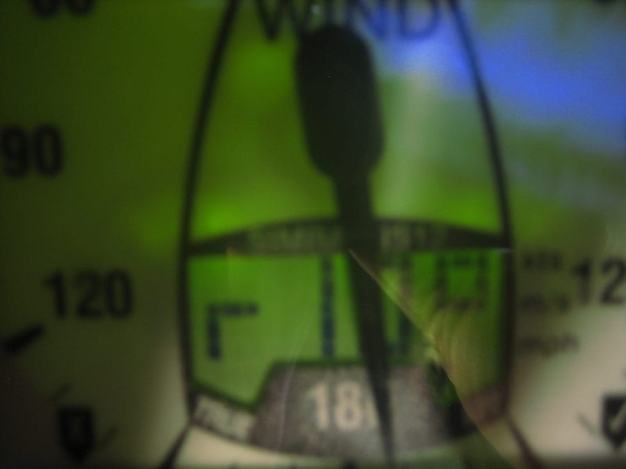 Simrad IS12 - E03897 - Wind Display - Good Condition! - Max Marine ...