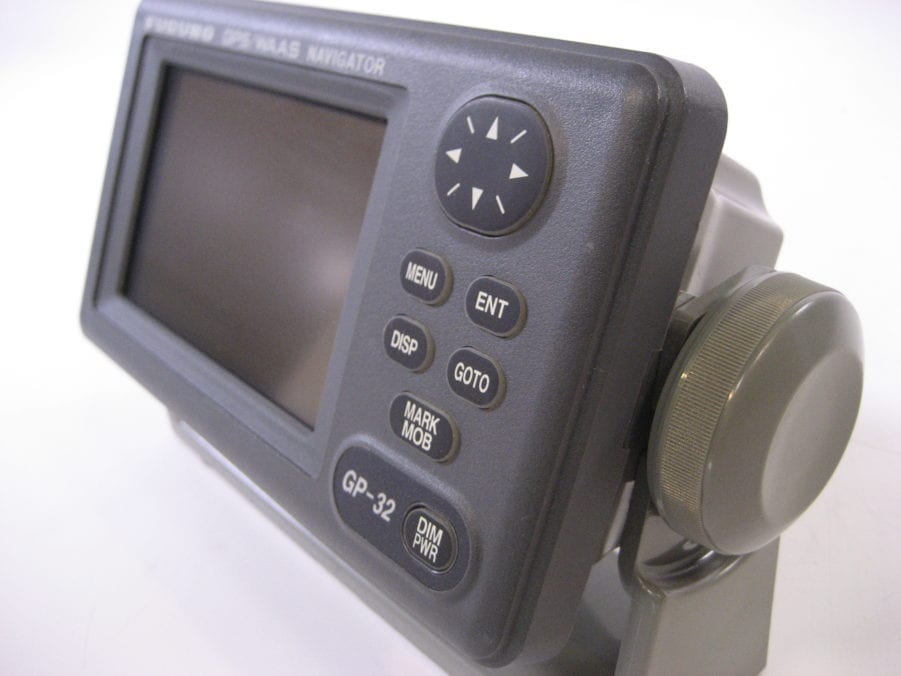 Furuno GP-32 GPS / WAAS Navigator Display w/ Bracket - Great Condition ...