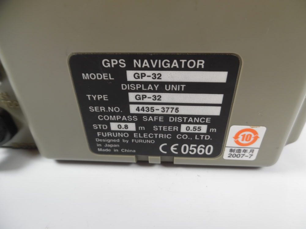 Furuno GP-32 GPS / WAAS Navigator 4.5" Monochrome LCD Display - TESTED ...