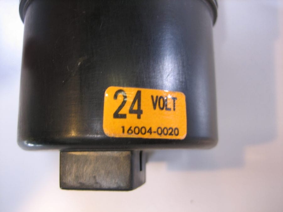 ITT Jabsco 60010-2024 Searchlight Spotlight 24V w/ Remote Control - Max ...