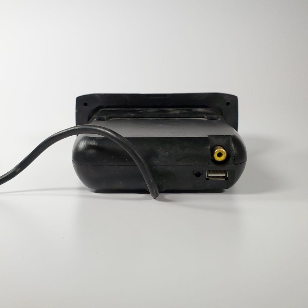 Lowrance SonicHub by Fusion - Marine Audio Server w/ Simrad iPod Dock ...