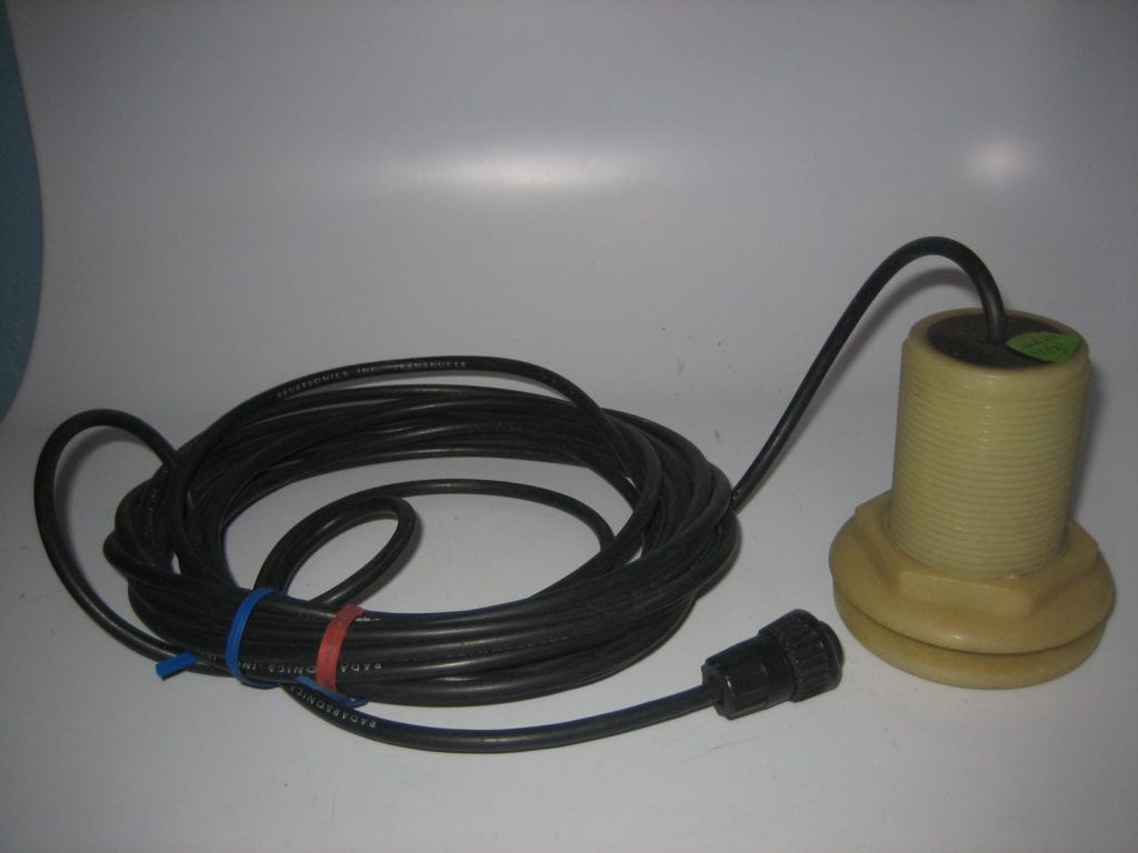 Radarsonics 200 Khz Thru-Hull Plastic Low Profile Transducer - Max ...