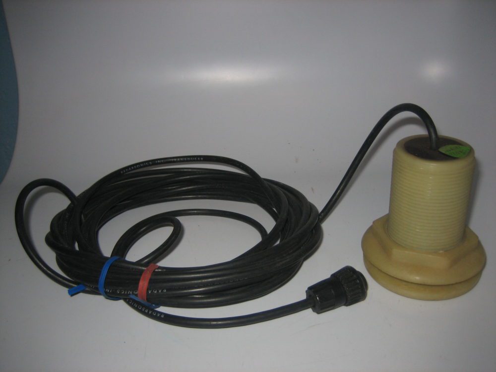 Radarsonics 200 Khz Thru-Hull Plastic Low Profile Transducer - Max ...