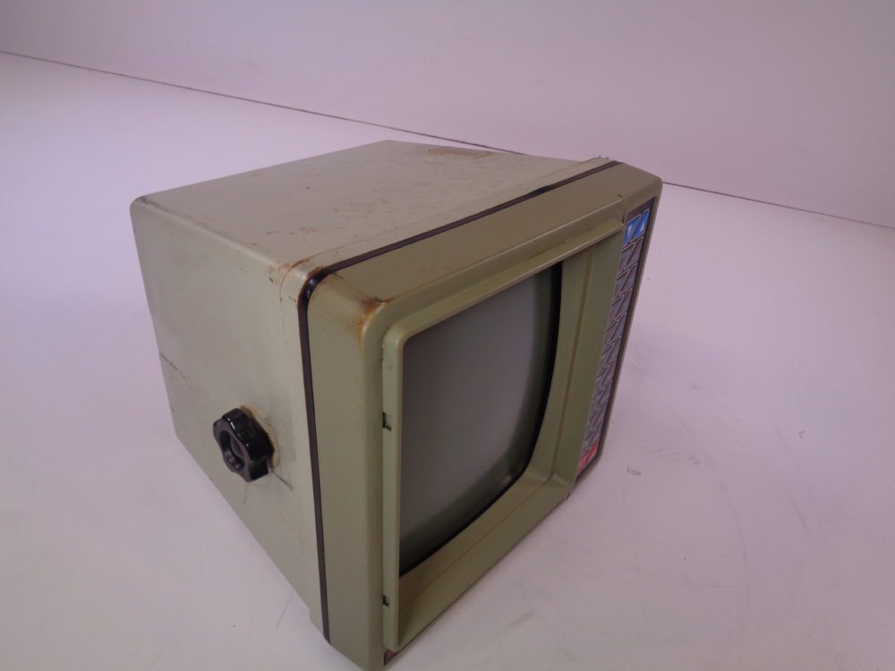 Raytheon R40 / M88339 Raster Scan CRT 10" DISPLAY f/ M88340 RADAR - Max ...