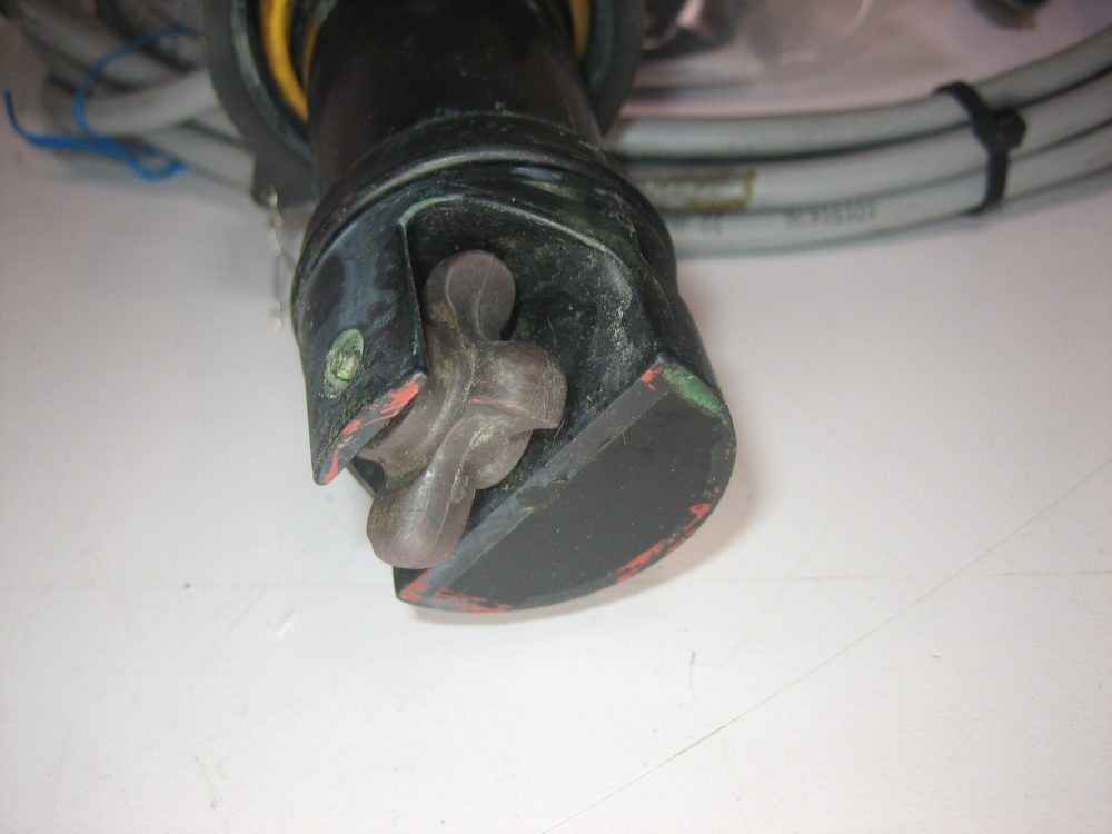 Airmar DST800 Thru-Hull NMEA2000 SMART TRANSDUCER Triducer 235khz - Max ...